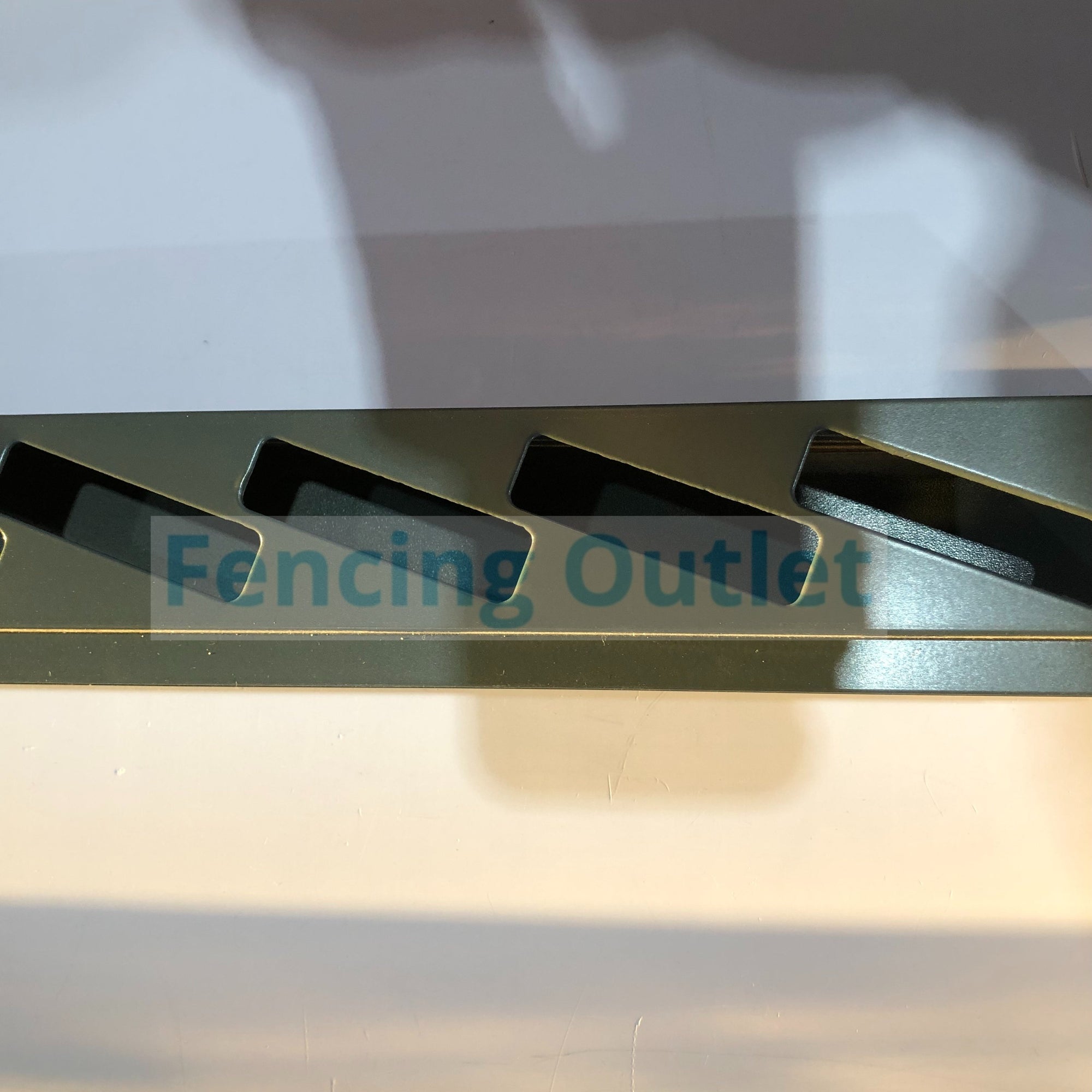 5800 Double Punch Louvre Post | DIY Louvre Privacy Screen